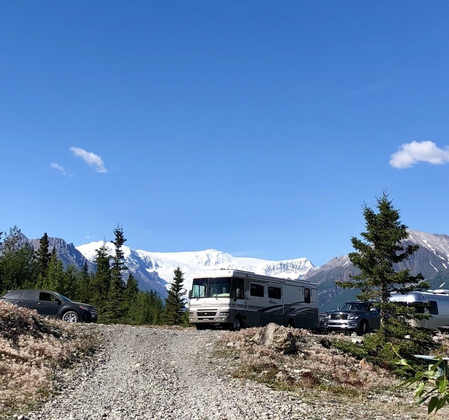 Driving a Class A Motorhome on the road to McCarthy, Alaska | VeganRV