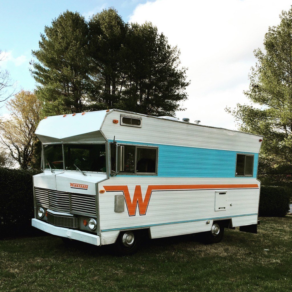A 2003 Winnebago Adventurer 35U is our New Home On Wheels!